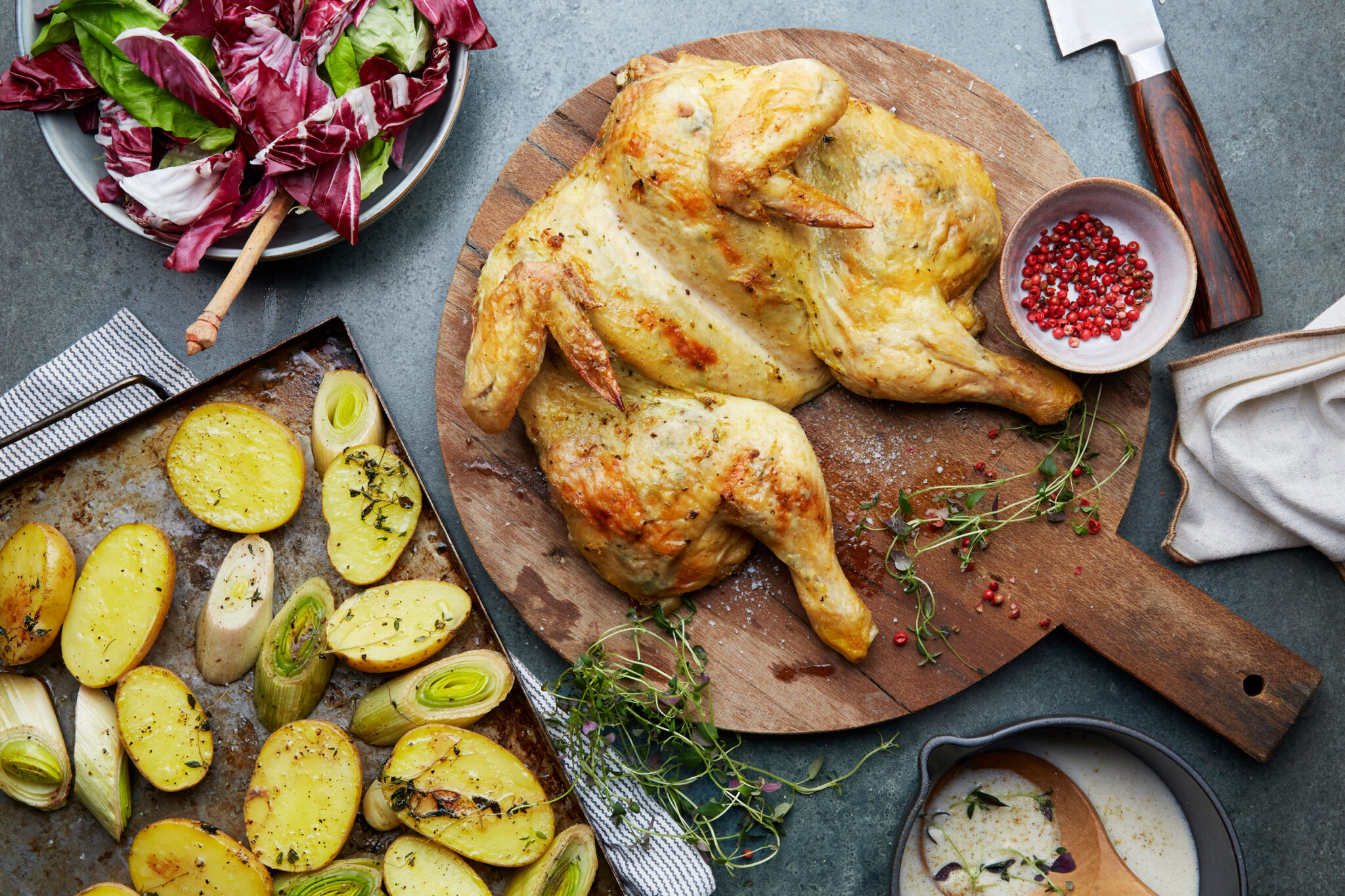 Hel timjan- och citronmajskyckling med rostad purjopotatis - Guldfågeln